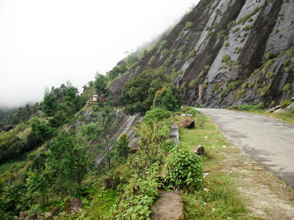 Best Route from Munnar to Kodaikanal: Distance, Travel Time, Tourist Places